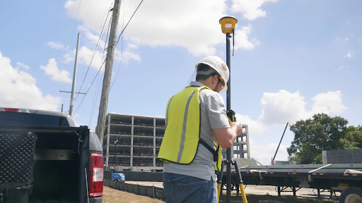 Trimble GNSS Layout Hardware | Trimble GNSS
